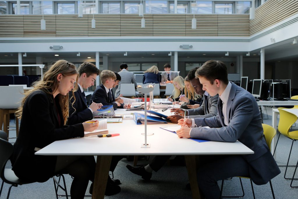 Reed's School Sixth Form Centre and Boarding House - IID Architects